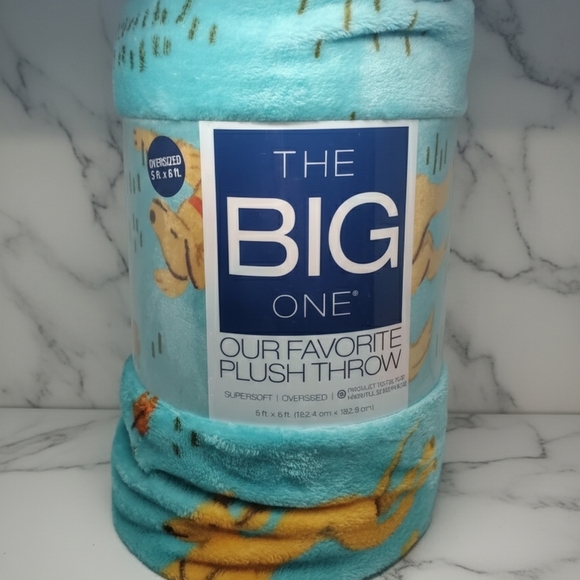 The Big One | Bedding | The Big One Plush Throw Blue And Yellow | Poshmark